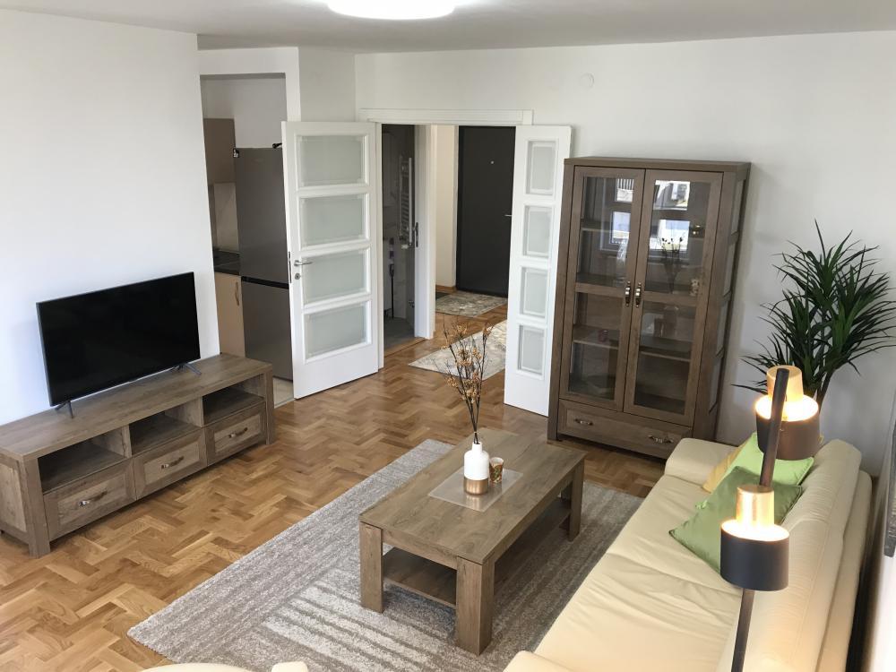 Maksima Gorkog, Trosoban stan za izdavanje, 80m2, 700€