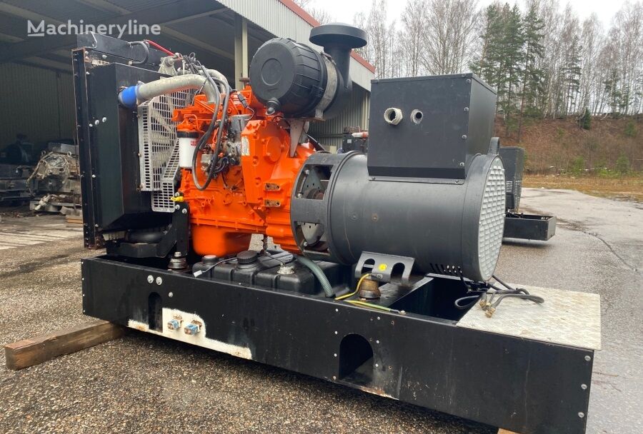 Novi Mecc Alte ECP34 2S4 - Iveco Engine,126kVA,New oils, filters, Like New ! diesel generator