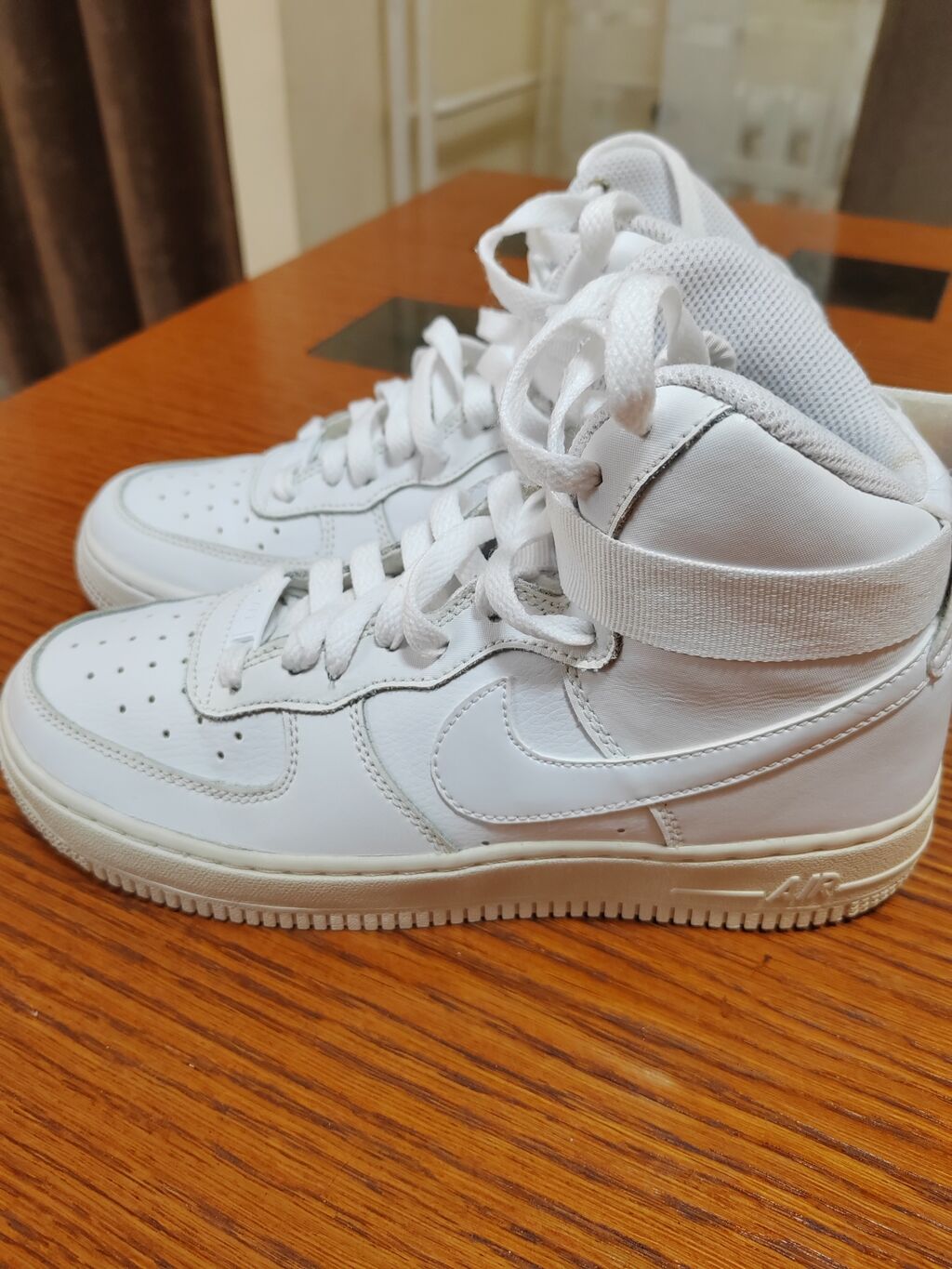 Patike Nike Air force 1. Odlicne original patike kupljene u