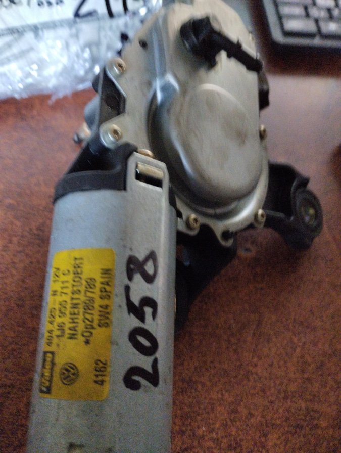 Motor brisača zadnjeg stakla 1J6955711C