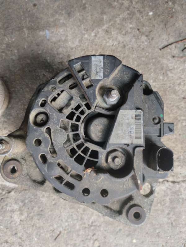 ALTERNATOR 038903023 L