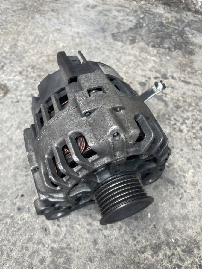 ALTERNATOR 03D903025J