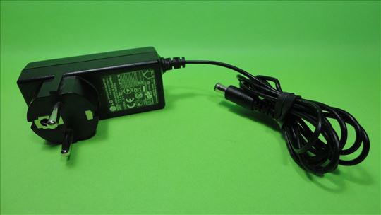 Adapter LG 19V-1.3A sa iglicom za monitor!