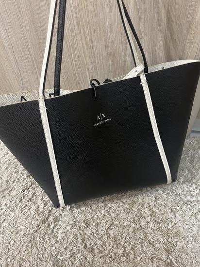 Armani exchange torba sa dva lica