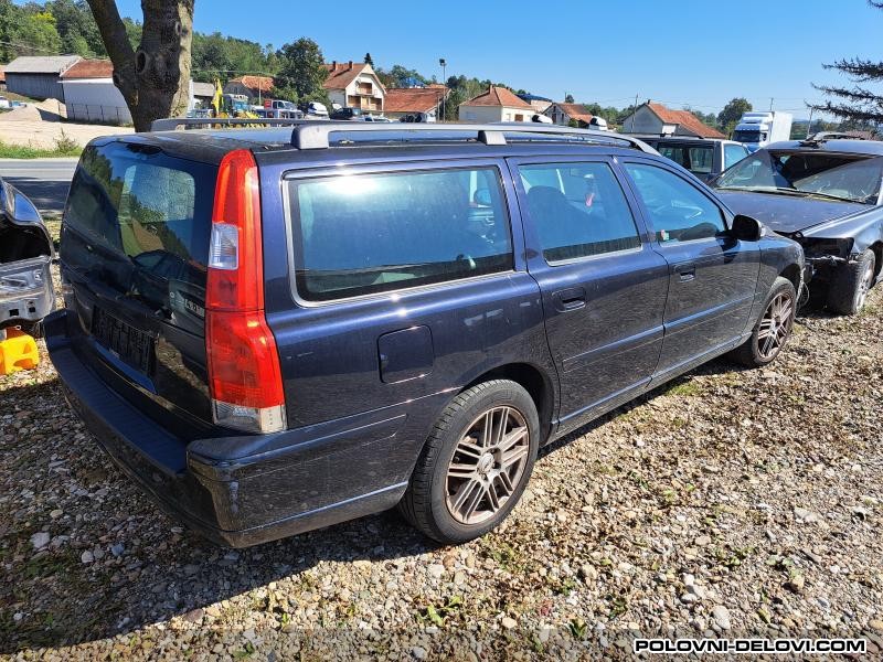 Volvo V70 2.4d5 2.4 Kompletan Auto U Delovima