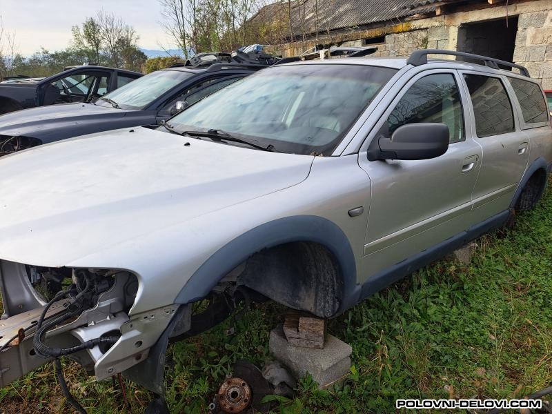 Volvo XC70 2.4d5 Kompletan Auto U Delovima