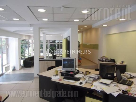 #23297, Izdavanje, P.P., DORĆOL, 2500 EUR