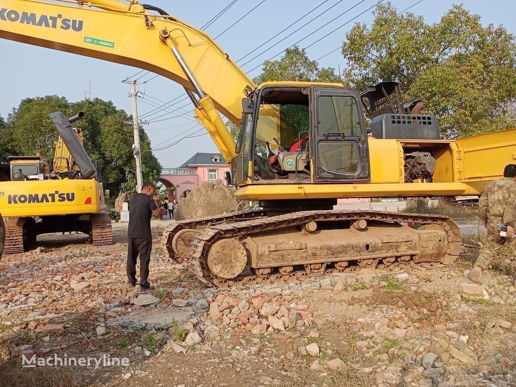 Komatsu PC460-8 bager guseničar