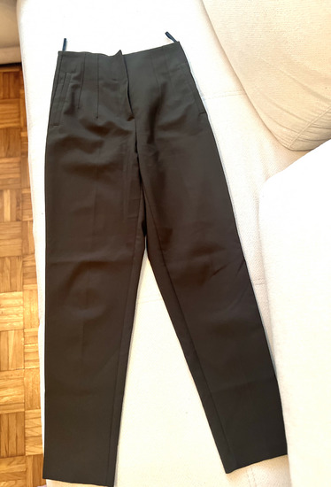 Maslinasto zelene pantalone