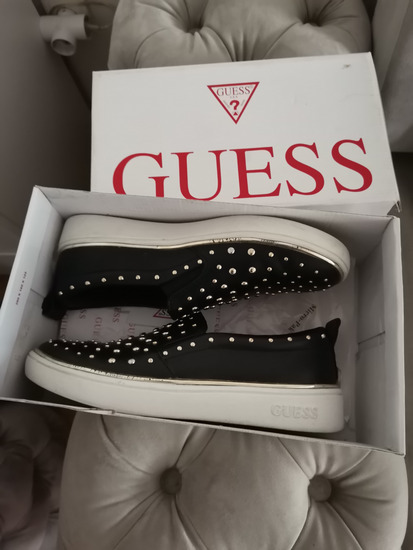 Guess mokasine br. 36