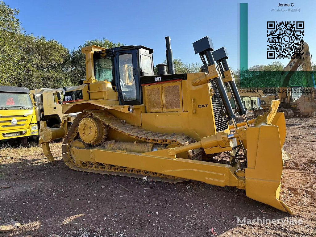 Caterpillar D8R buldožer