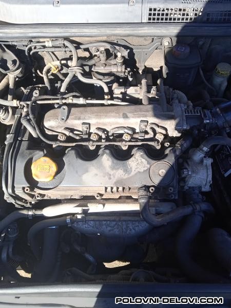 Alfa Romeo 147 1.9jtd Motor I Delovi Motora
