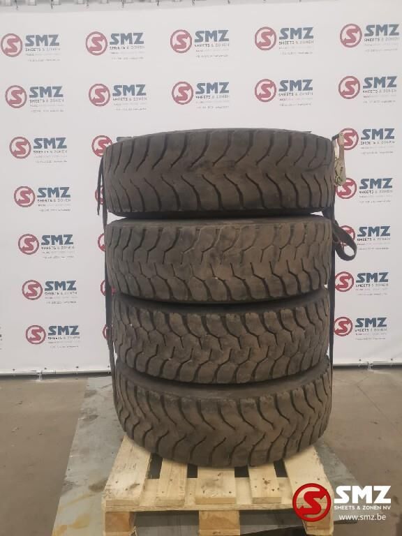 Diversen Occ Band Bridgestone 315/70R22.5 guma za kamione