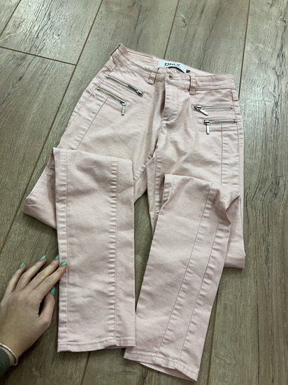 Roze pantalone
