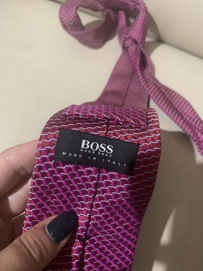 Hugo Boss kravata