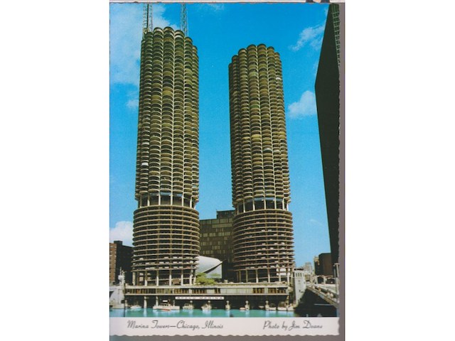 ARHITEKTURA USA / MARINA TOWERS CHICAGO, ILINOIS