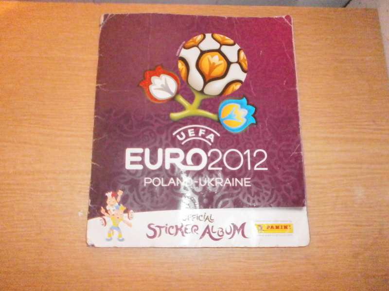 EURO 2012  POPUNJEN  ALBUM  PANINI