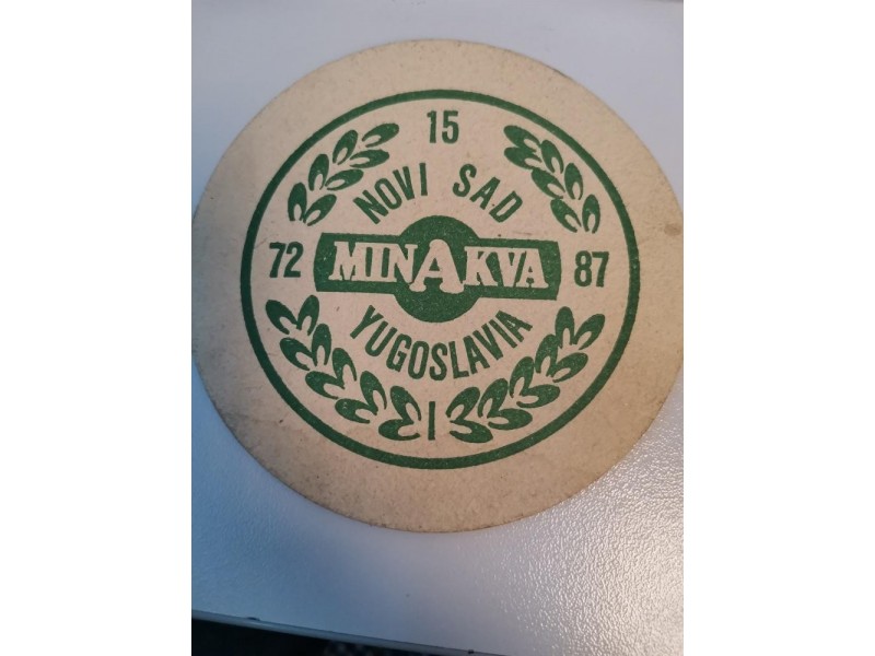 Podmetač za čaše fabrike vode Minakva iz 1987. godine