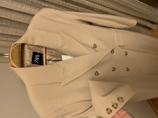 Postavljeni mantil / kaput Zara Novo