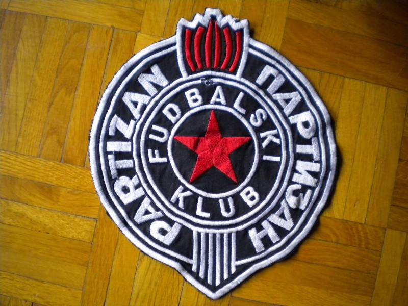 FK PARTIZAN, veliki amblem 24,5 x 20,5 cm