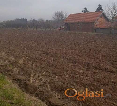 Na prodaju plac na potezu Krusedola