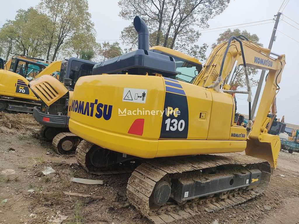 Komatsu PC130 bager guseničar