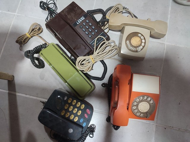Telefoni