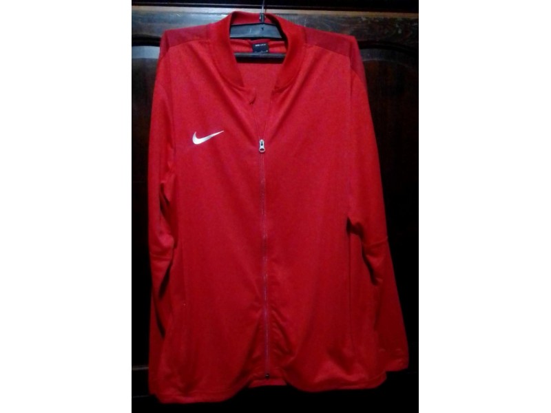 Nike trenerica XXL original