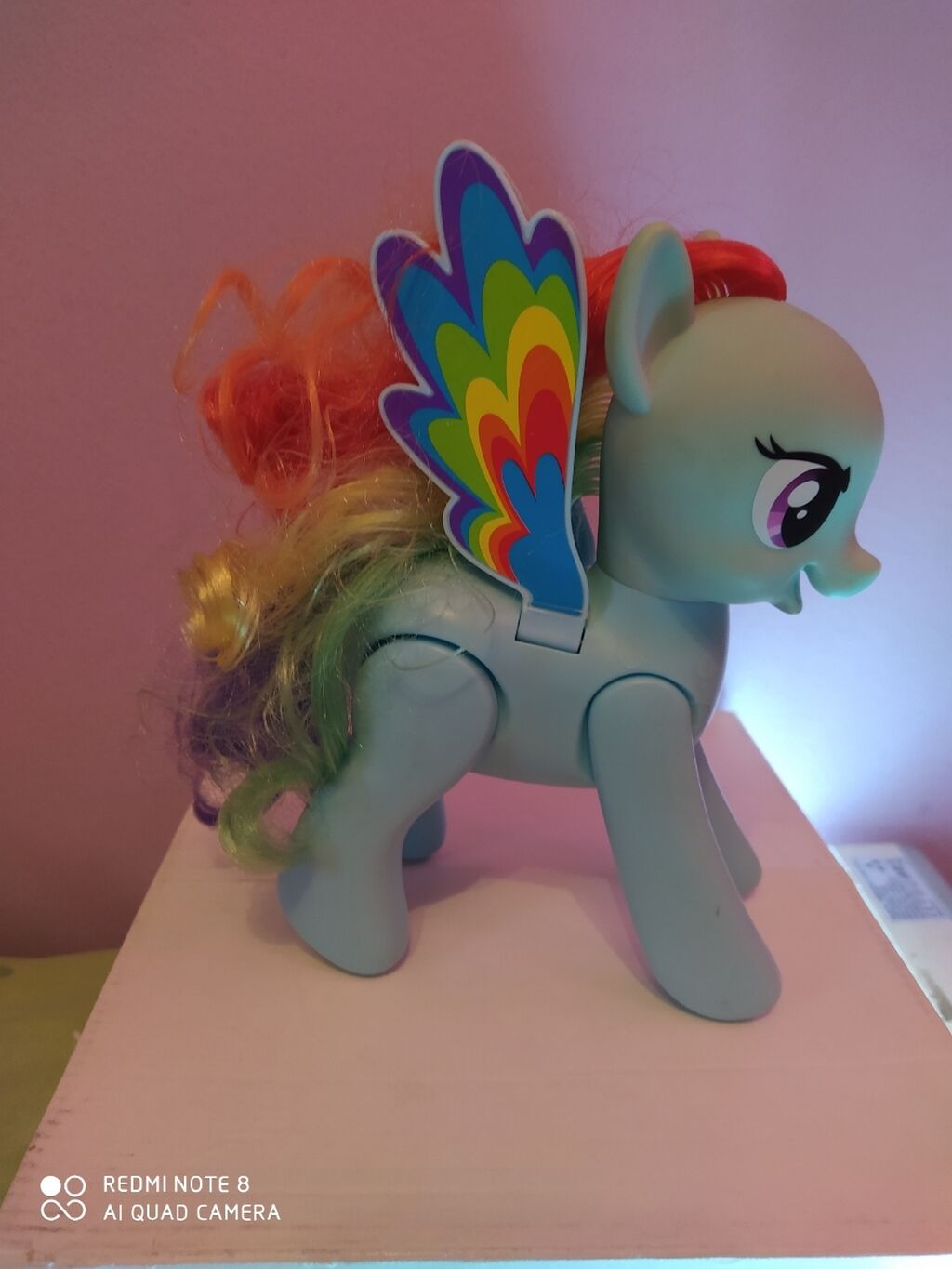 My littly poni Rainbow Dashigračka ide u kompletu sa