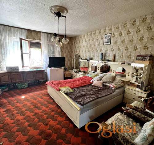Spratna kuca u Novom Beceju