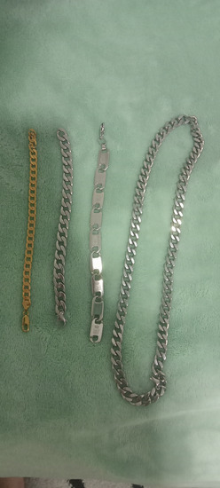 Set nakita od hirurskog celika, sve za 1800