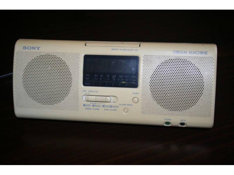 sony radio budilnik polu vintage