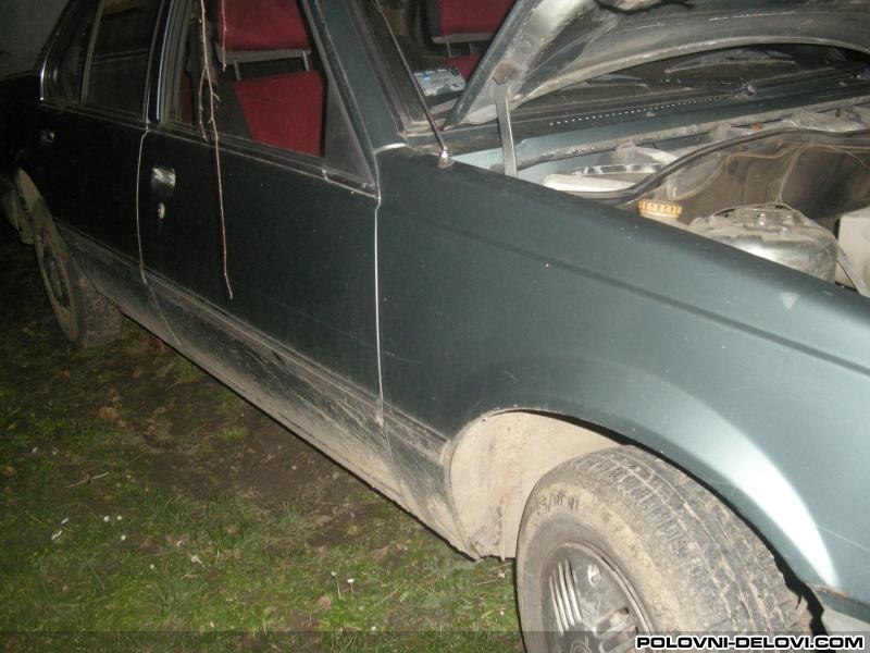 Opel Ascona Kompletan Auto U Delovima