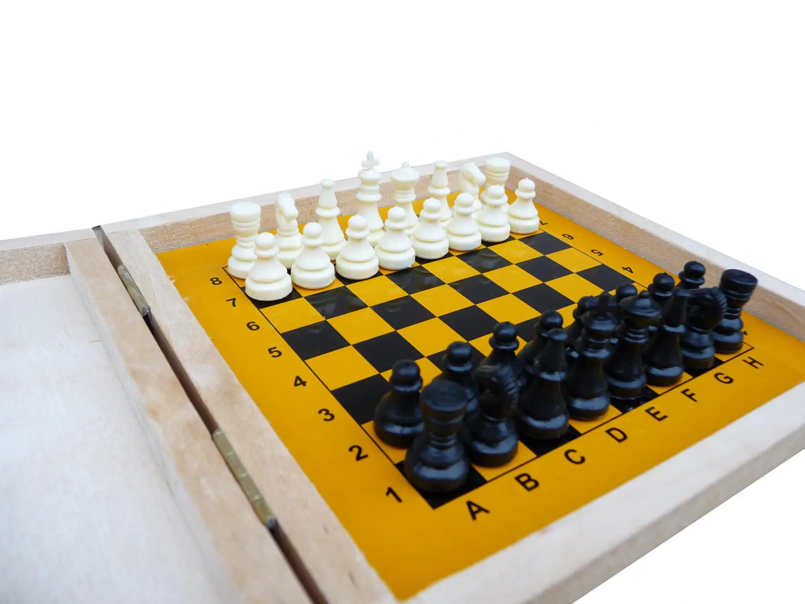 MADON Magnetni drveni šah 13,5x13,5 cm