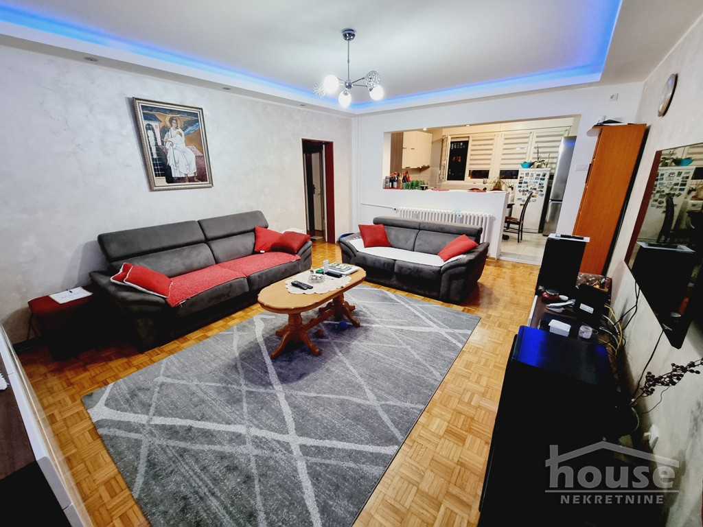 Stan,NOVI SAD,BULEVAR 95m2,236900€ , ID: 1060061