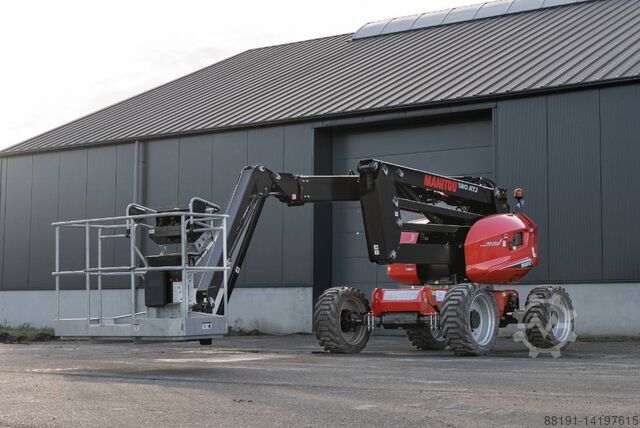 Artikulisan teleskopski bum lift
Manitou 180 ATJ