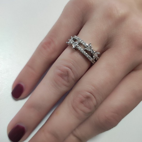 Srebrni prsten sa masnicama