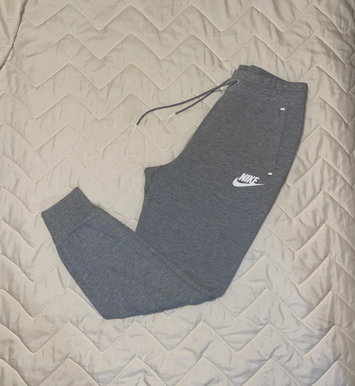 Nike tech fleece