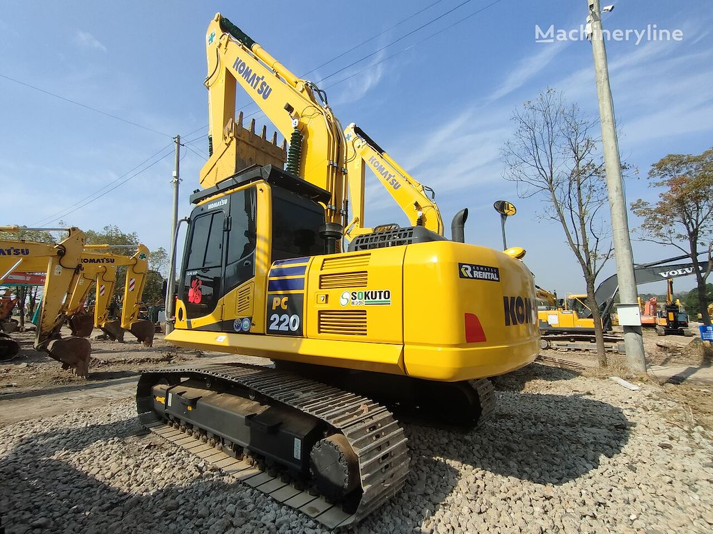 Komatsu PC220-8 bager guseničar