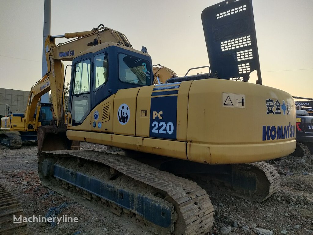 Komatsu PC220-7 bager guseničar