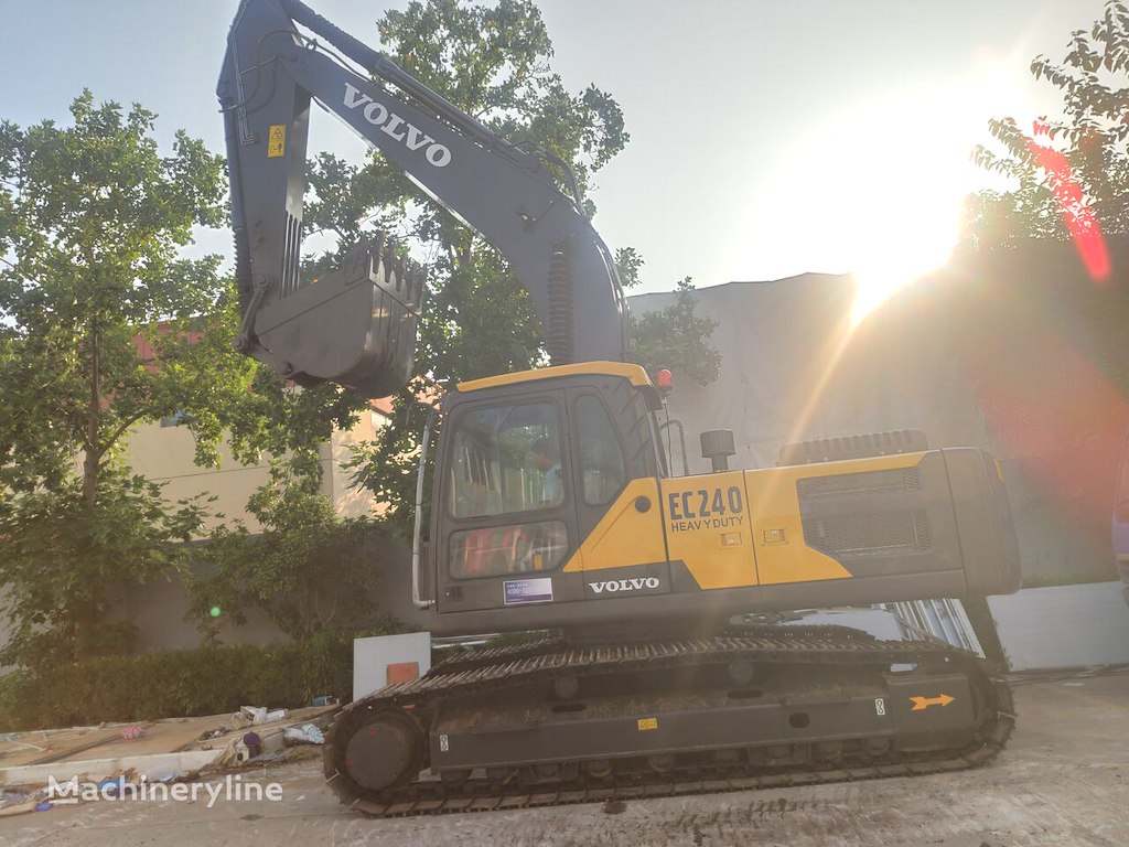 Volvo EC 210D EC240D Excavator Volvo Brand bager guseničar