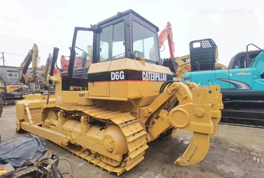 Caterpillar D6G buldožer