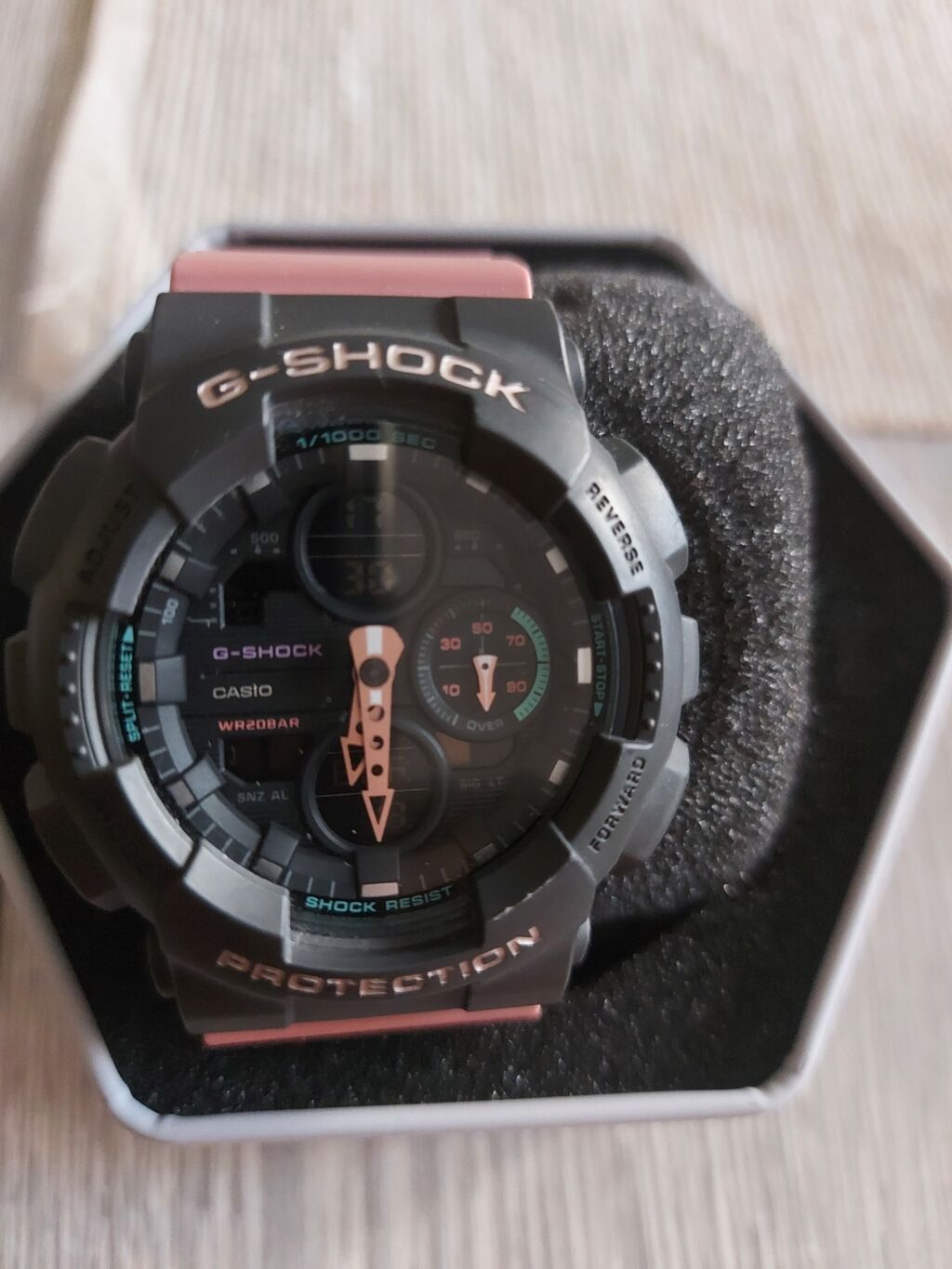 G-shock original sat kupljen u Jokicu, dva puta stavljen na ruku,bez