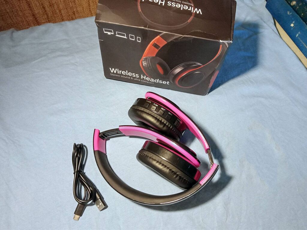 Nove kvalitetne bežične slušalice (bluetooth). Imaju ugradjen
