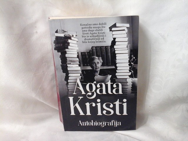 Autobiografija Agata Kristi