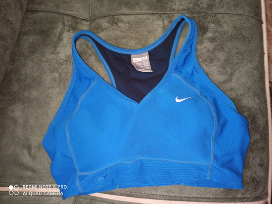 Nike top