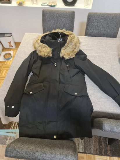Zimska jakna Zara