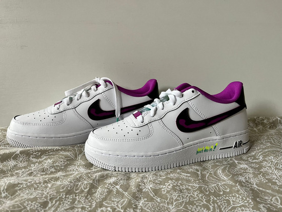 Nike Air Force 1