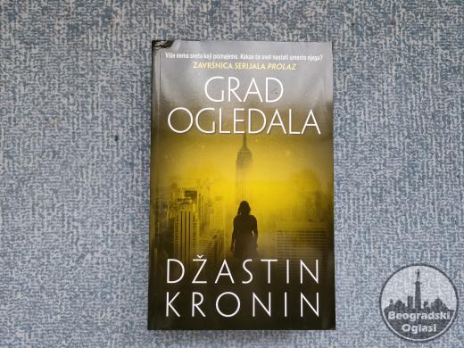 Grad ogledala - Džastin Kronin