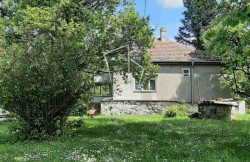 Avala, Oparićka, 79m2 na 15ari placa ID#6586111